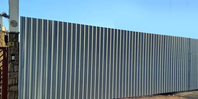 O que é tapume? Saiba por que ele é essencial na sua obra - Revestindo ...